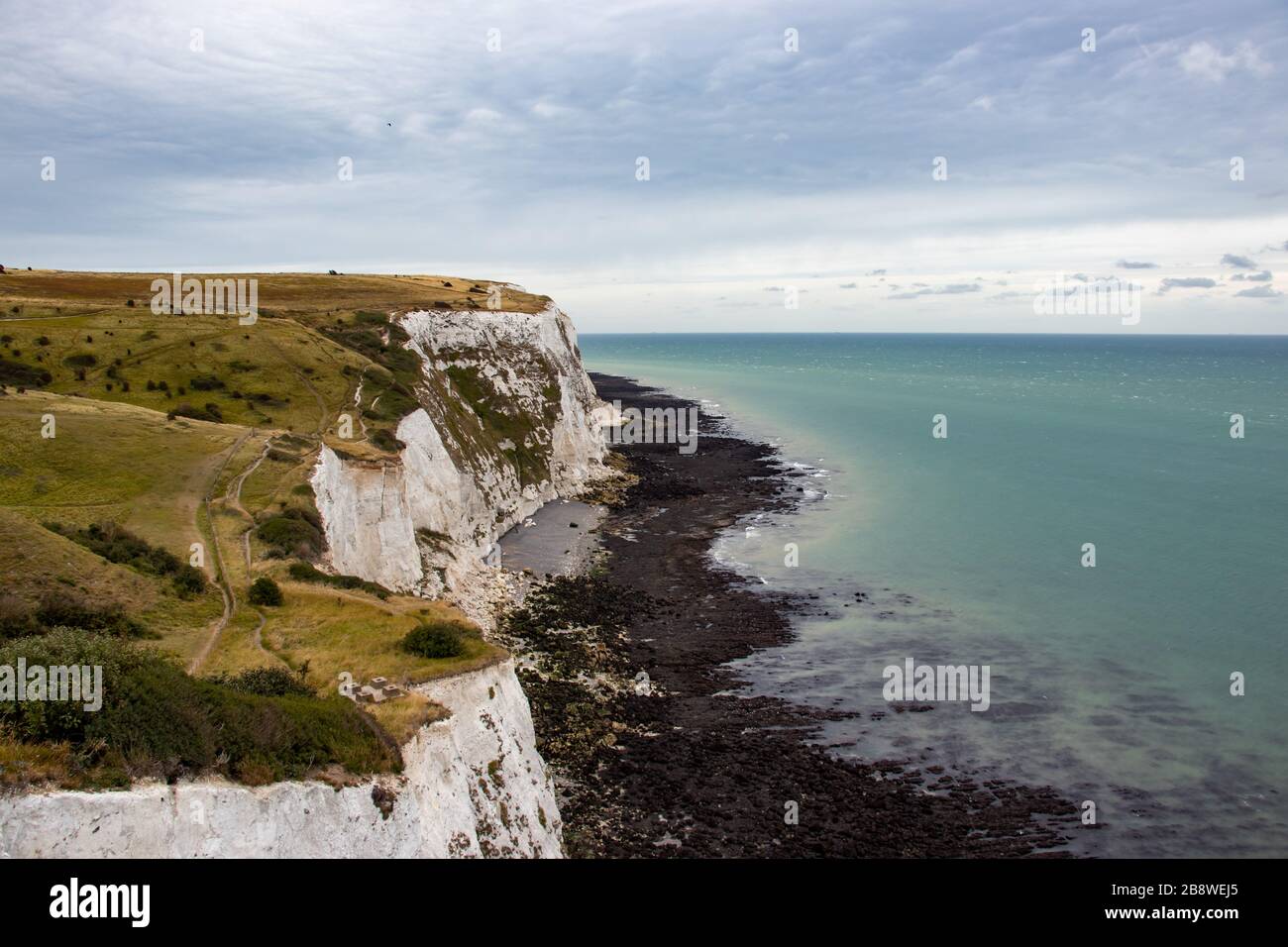 Beautiful nature white cliffs dover hi-res stock photography and images ...