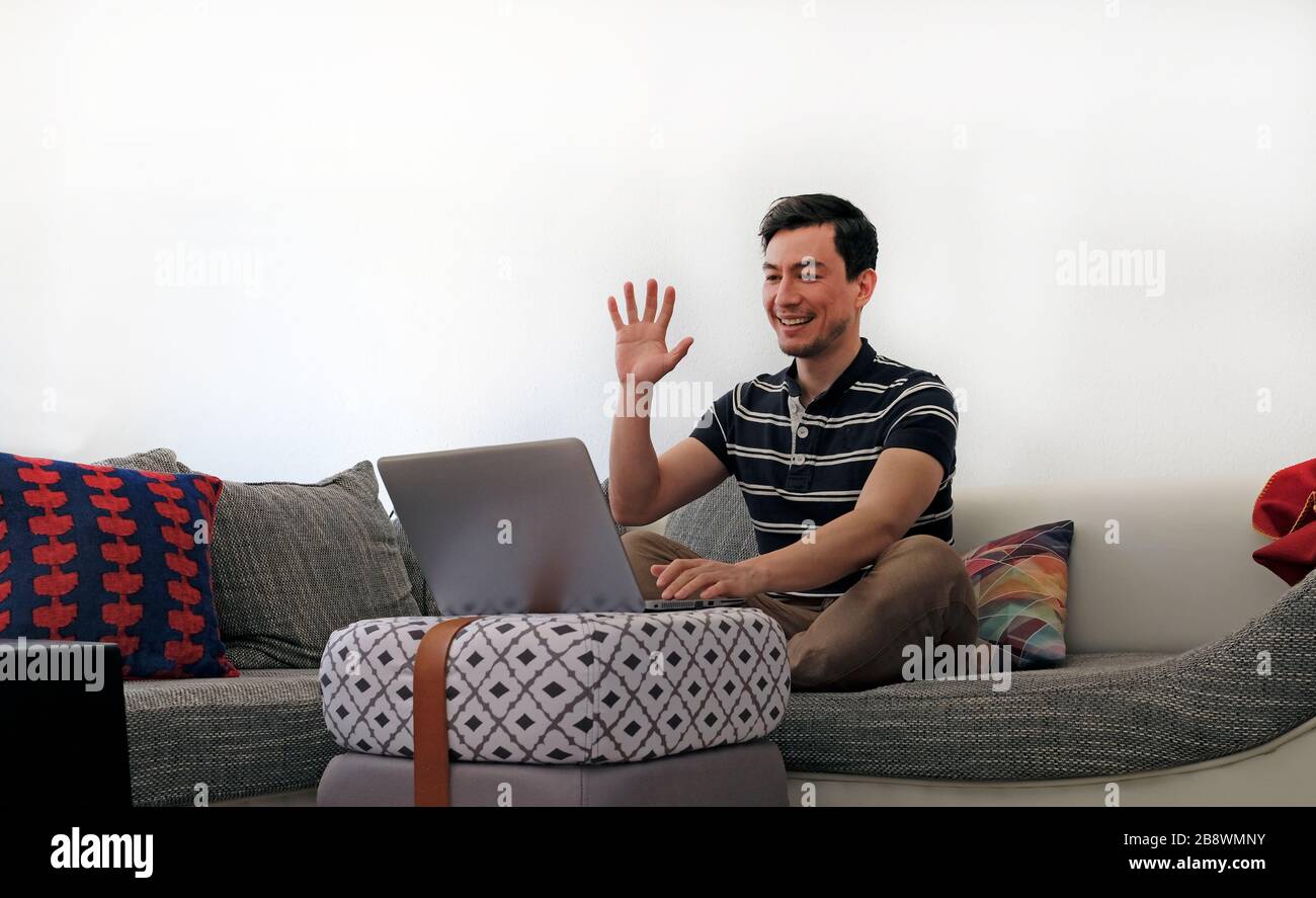 Remote working desk hi-res stock photography and images - Alamy