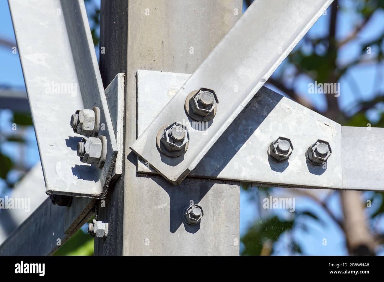 Structural steel framework on new industrial unit Stock Photo - Alamy