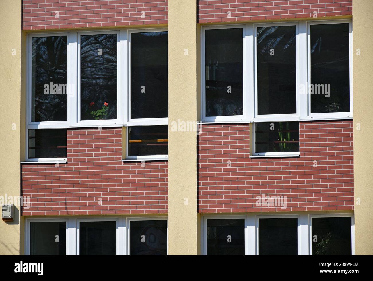 Windows of the school building Stock Photo - Alamy