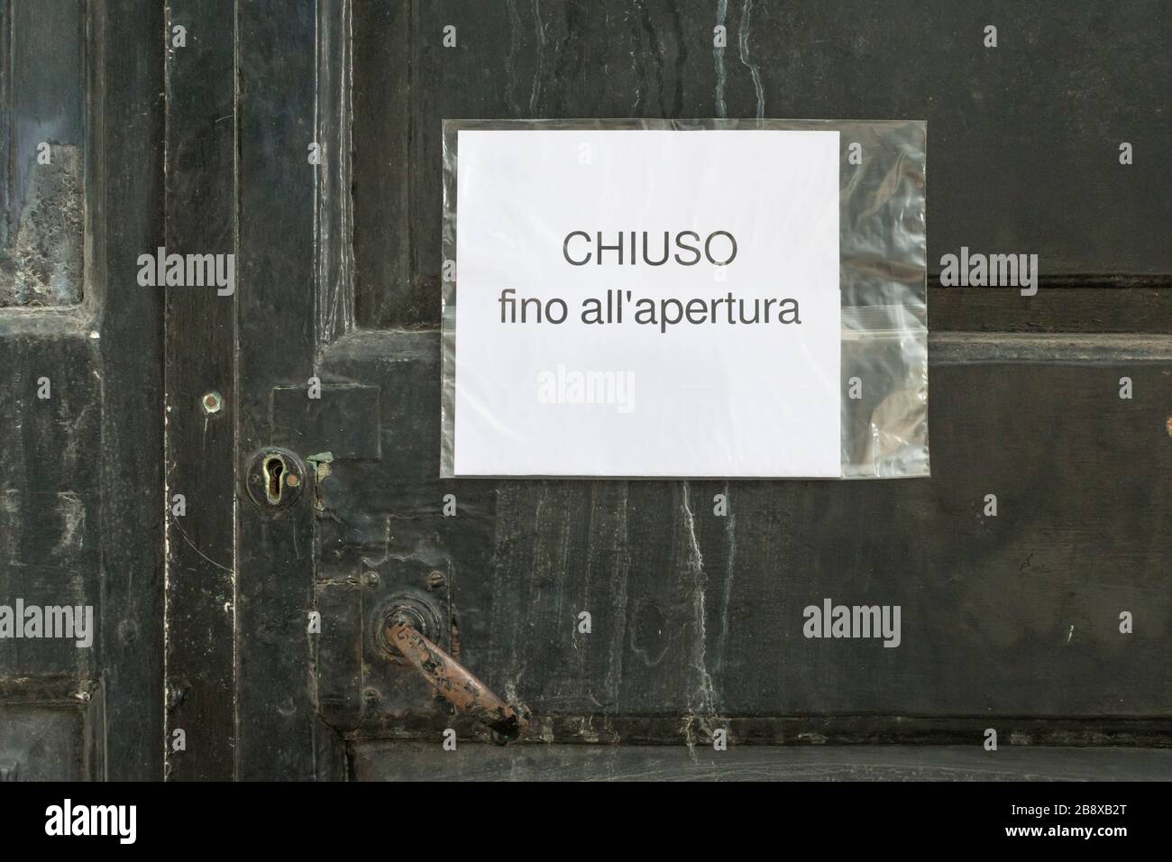 Till closed sign hi-res stock photography and images - Alamy