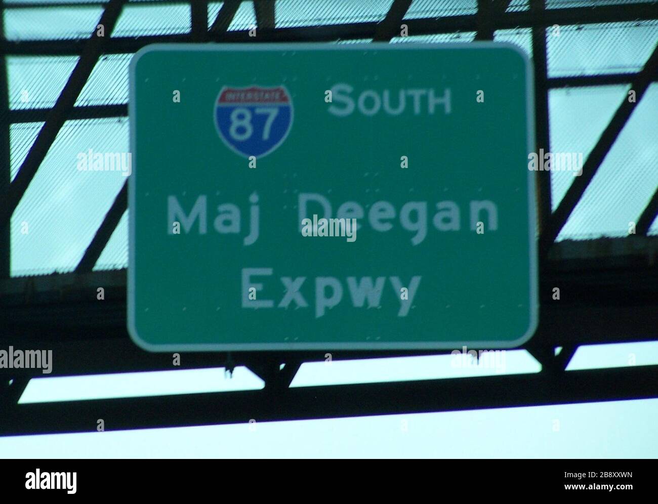 Major deegan expressway hi-res stock photography and images - Alamy