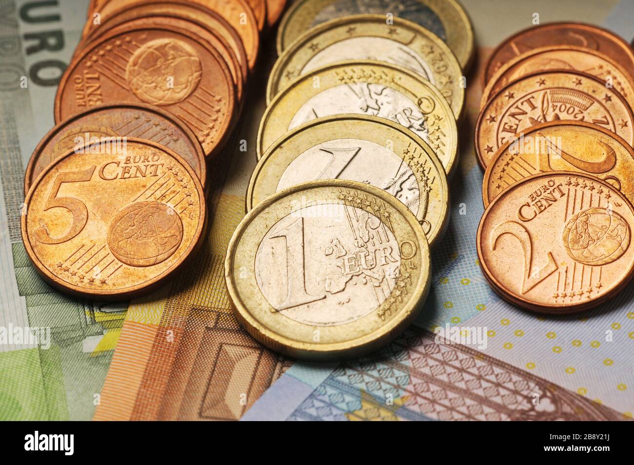 Eu currency hi-res stock photography and images - Alamy