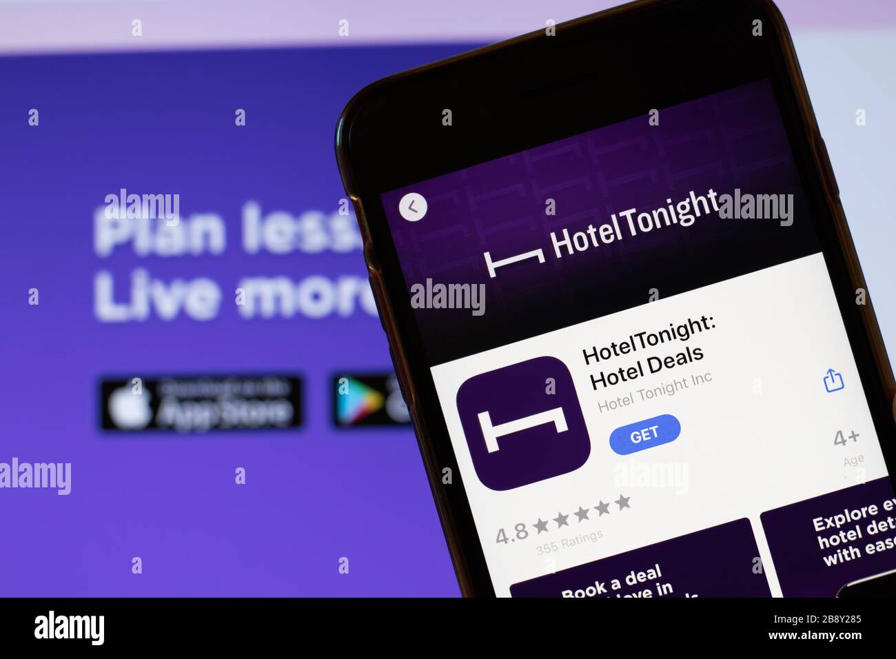 Los Angeles, California, USA - 24 March 2020: HotelTonight app logo on ...