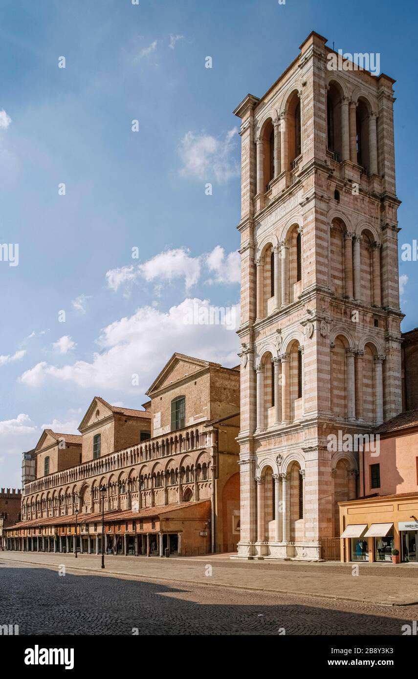 Campanile tower ferrara cathedral italy hi-res stock photography and ...