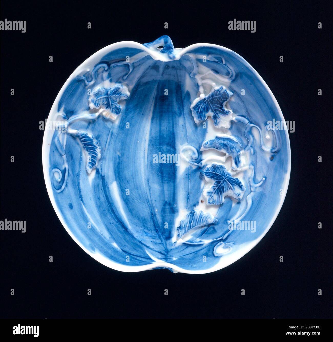 Porcelain with underglaze blue hirado ware hi-res stock photography and ...