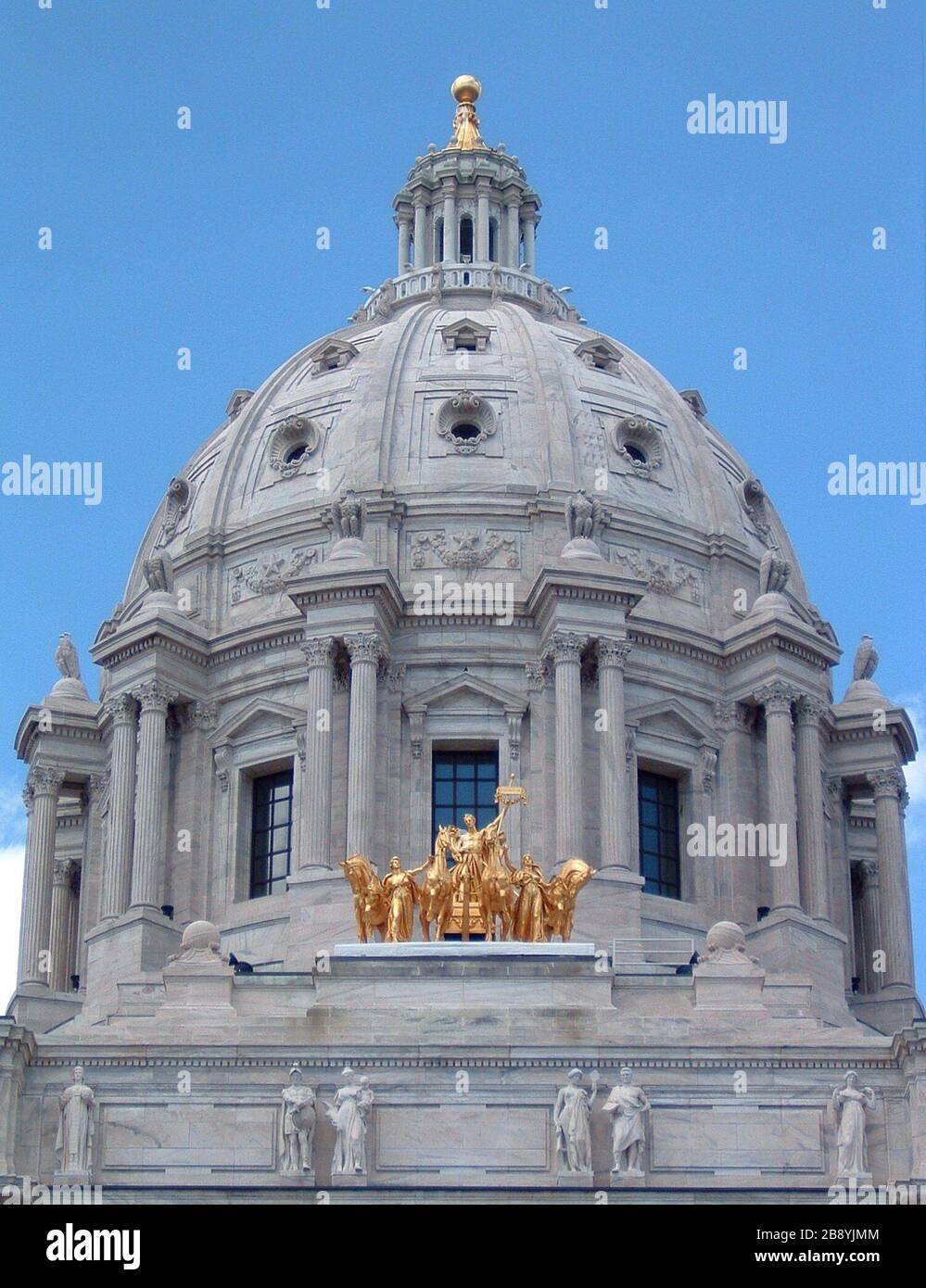 Unsupported structure hi-res stock photography and images - Alamy