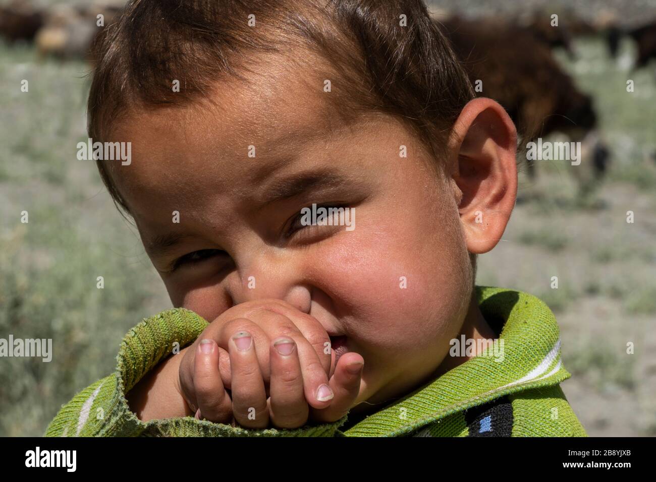 Shy child hi-res stock photography and images - Alamy
