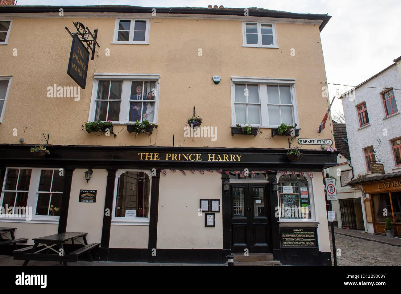 The prince harry pub in windsor hi-res stock photography and images - Alamy