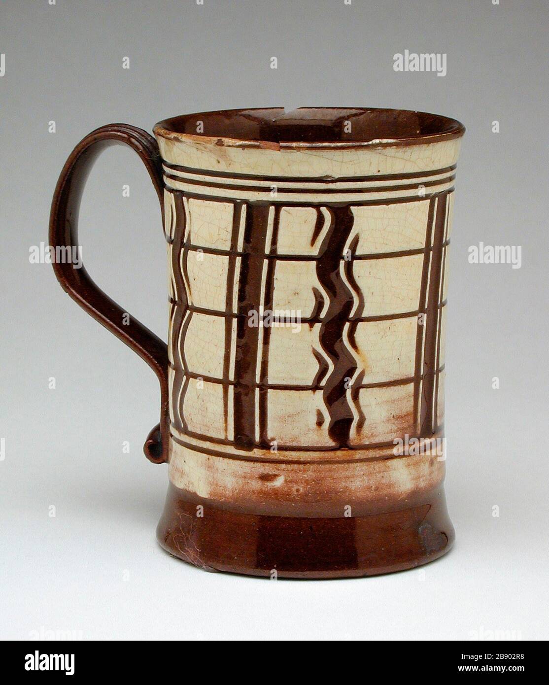 English slipware hi-res stock photography and images - Alamy