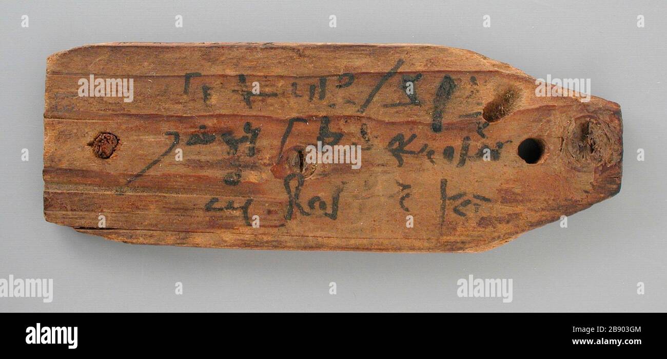 Mummy label with demotic inscription hi-res stock photography and ...
