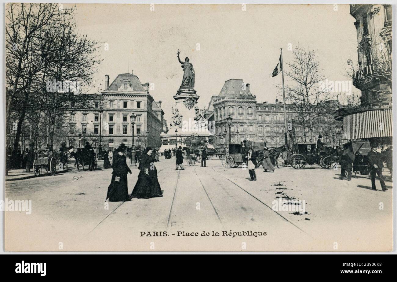 PARIS. - Republic Square "Place de la République, Paris". Photographie ...