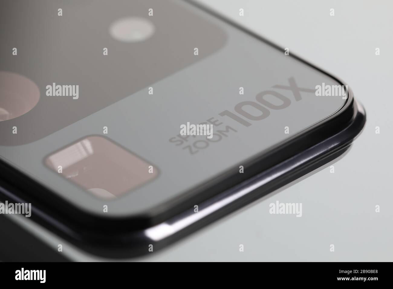 Ultra zoom hi-res stock photography and images - Alamy