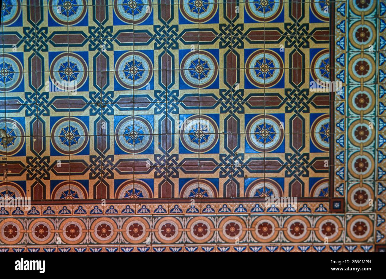 19 Feb 2020 Vintage Minton Tiles inside Bhaudaji Museum Mumbai ...