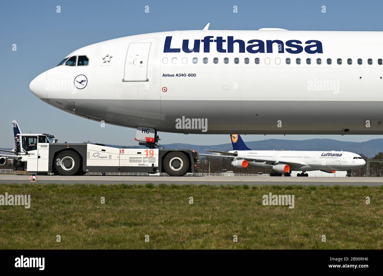 Lufthansa airbus a340 600 hi-res stock photography and images - Alamy