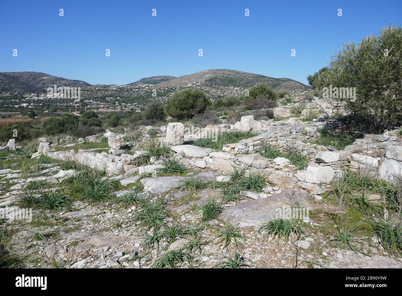 Ancient theatre thorikos hi-res stock photography and images - Alamy