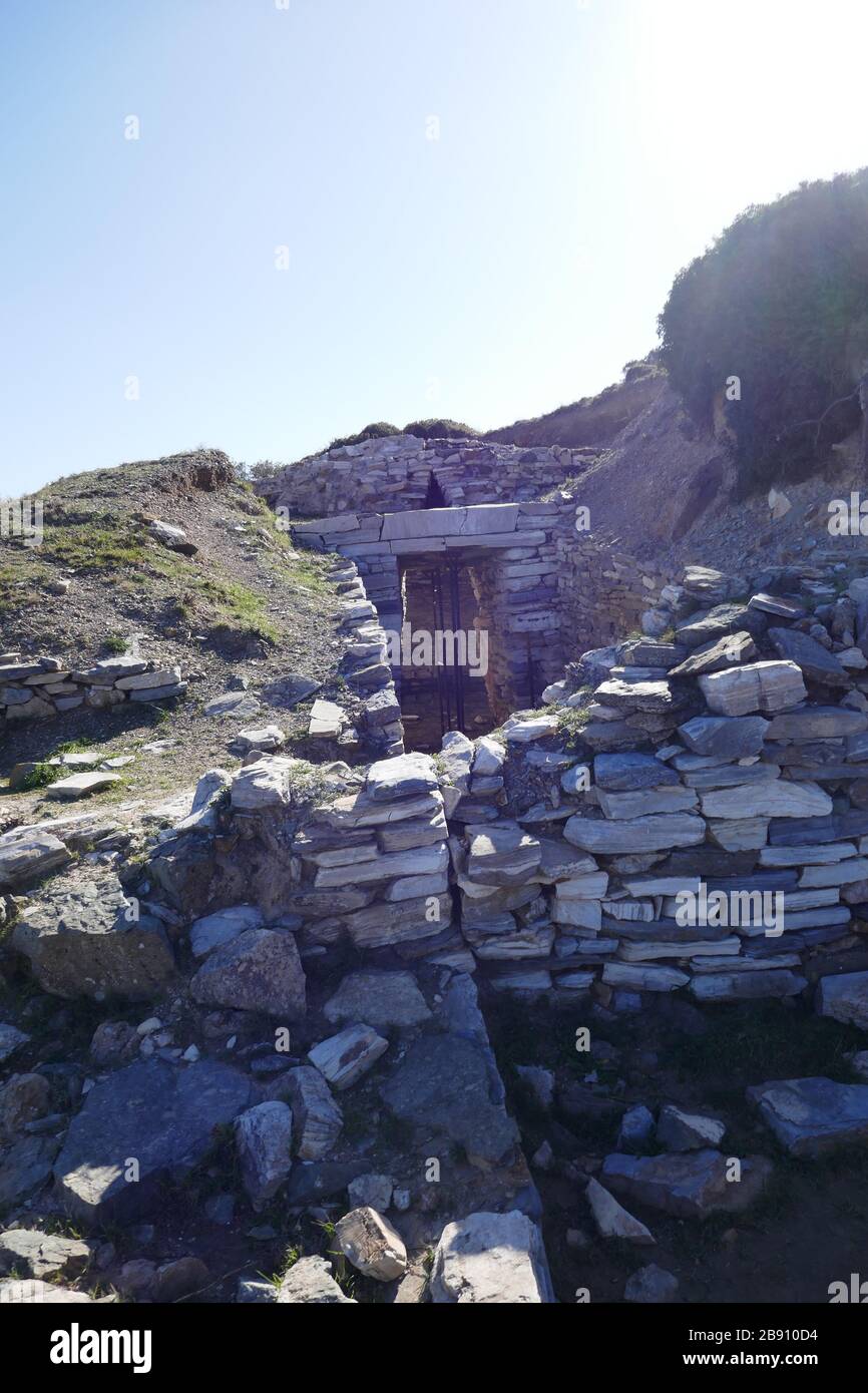 Ancient theatre thorikos hi-res stock photography and images - Alamy