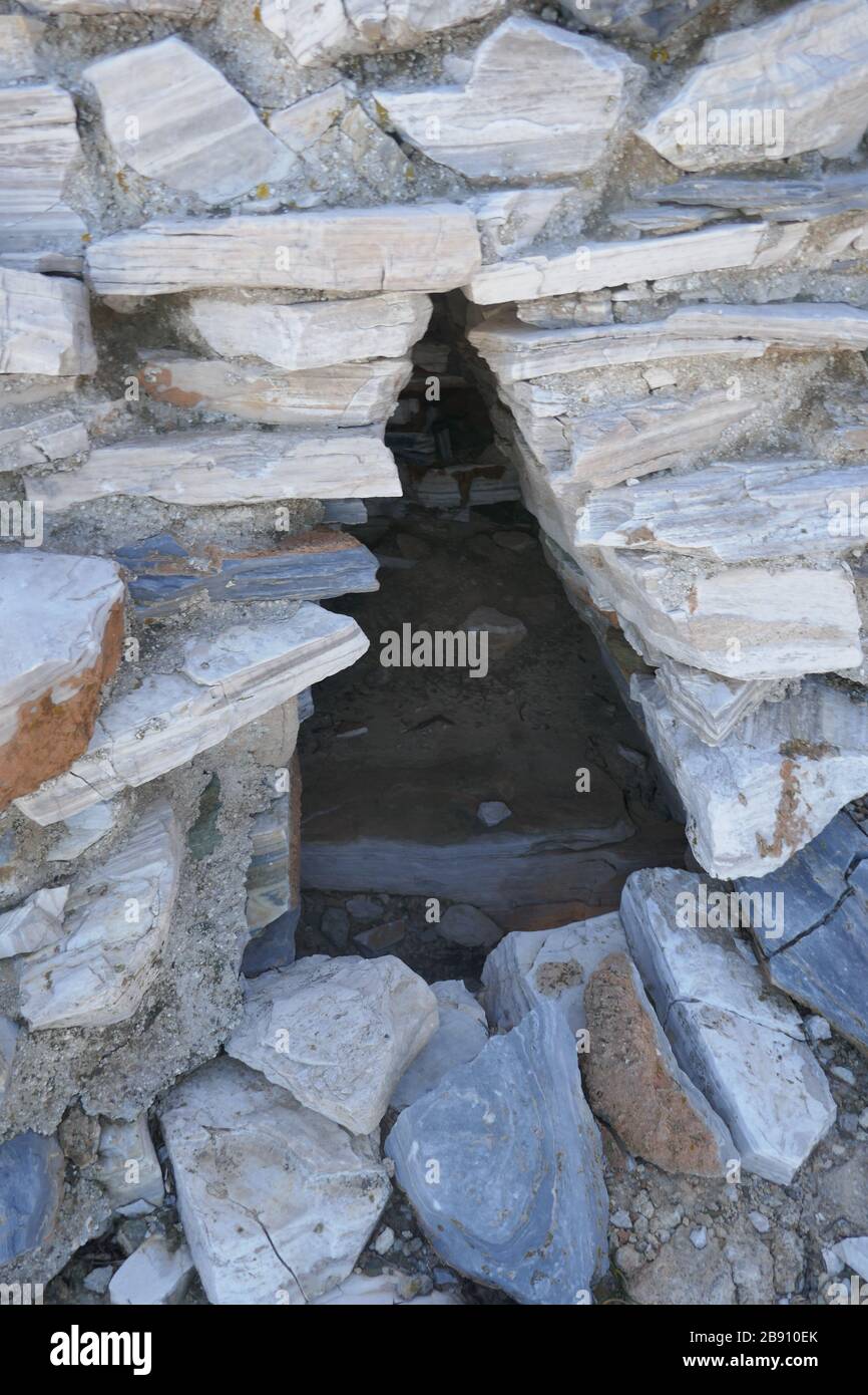 Ancient theatre thorikos hi-res stock photography and images - Alamy
