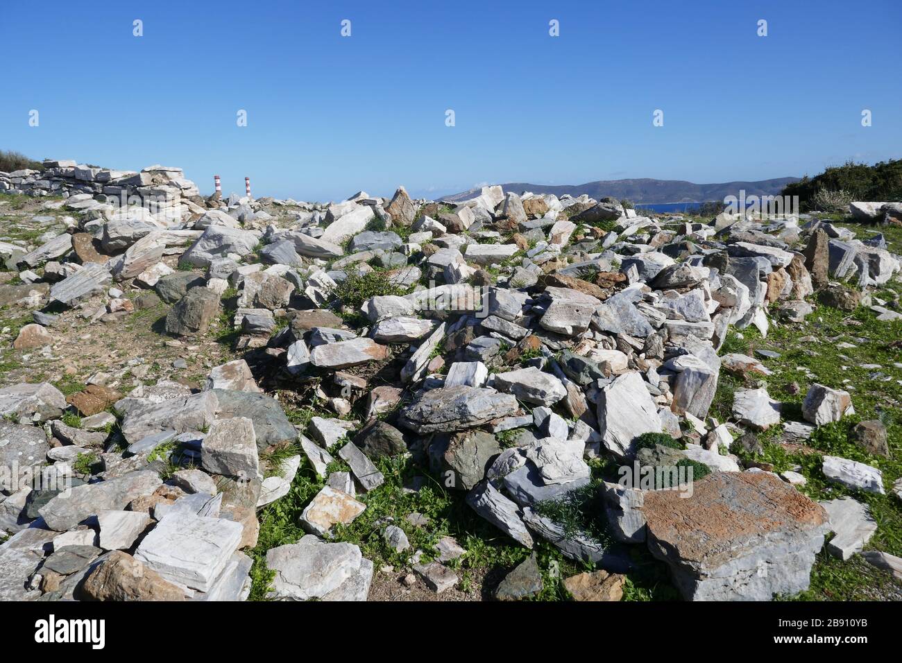 Ancient theatre thorikos hi-res stock photography and images - Alamy