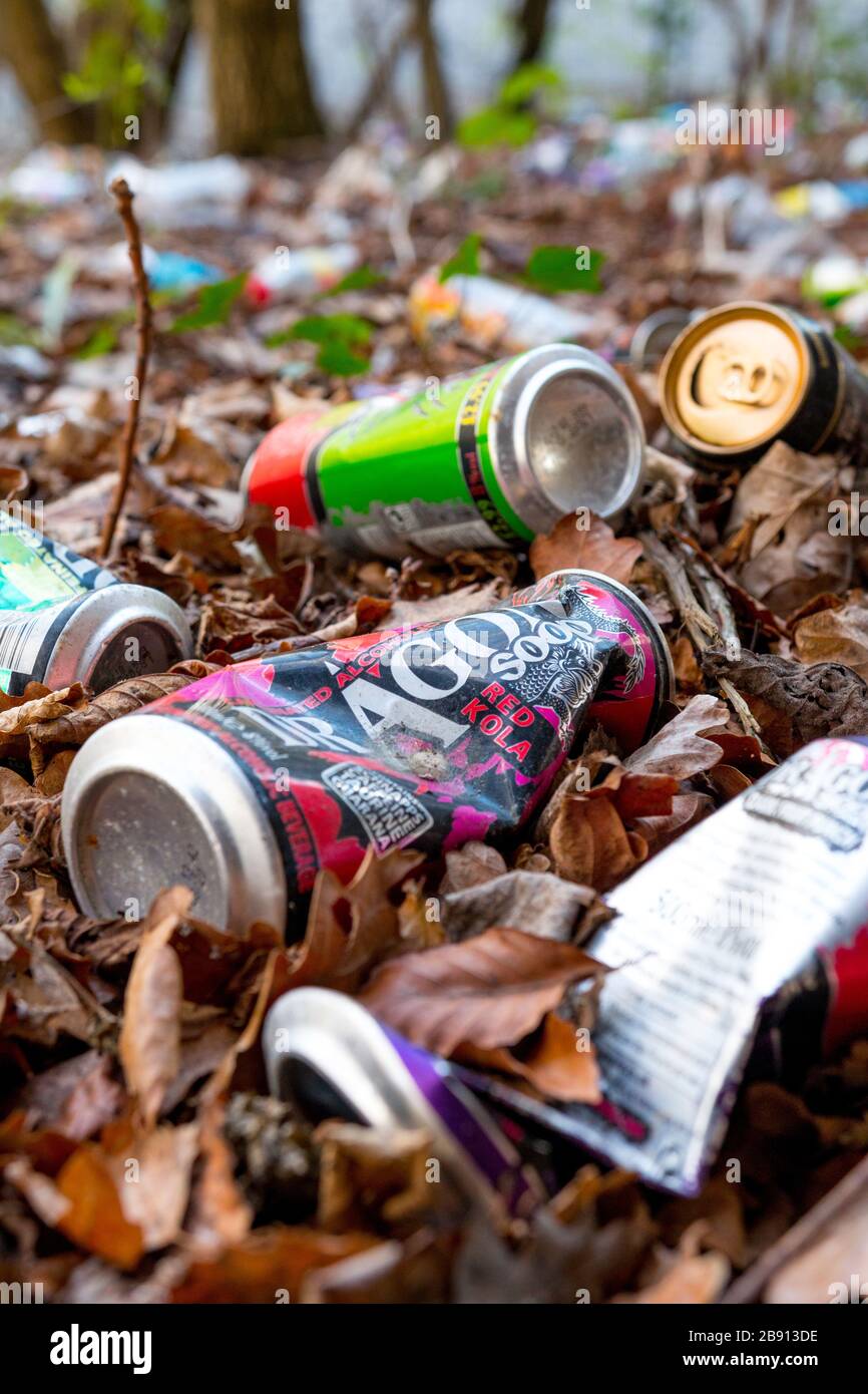 Aluminium straws hi-res stock photography and images - Alamy