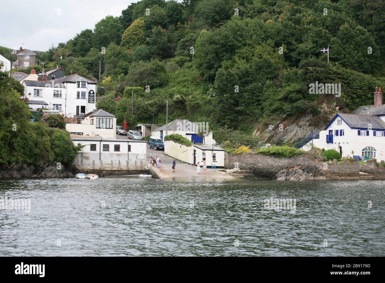 Old Ferry Inn, Bodinnick, on the Fowey River, Cornwall, England, UK ...