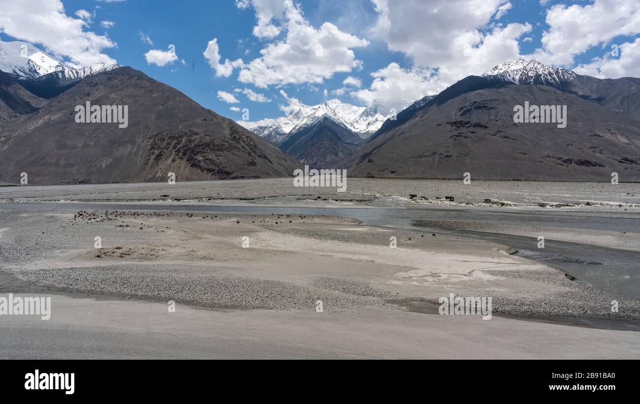 Outdoor langar hi-res stock photography and images - Alamy