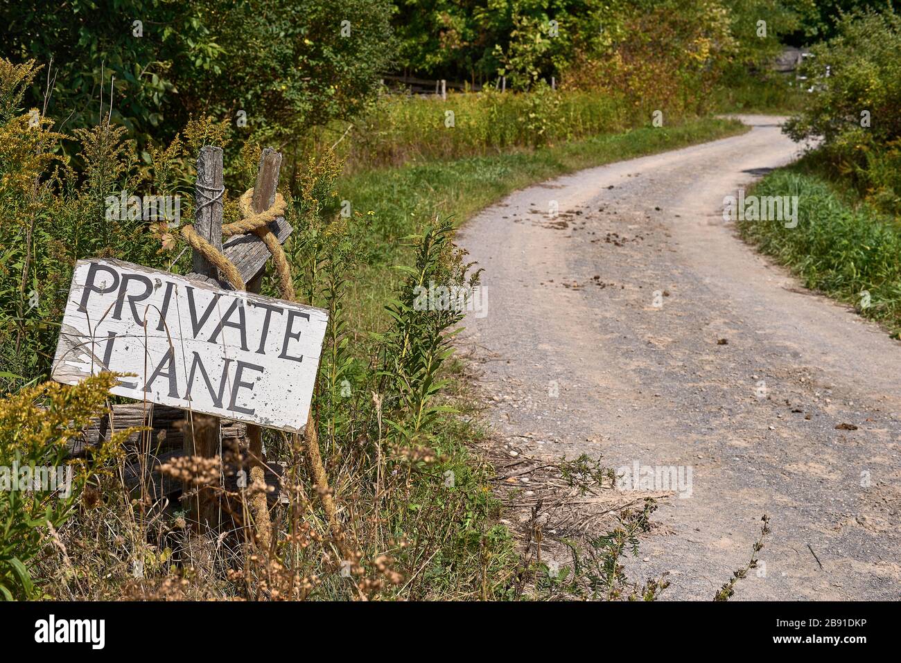Private garden sign post hi-res stock photography and images - Alamy