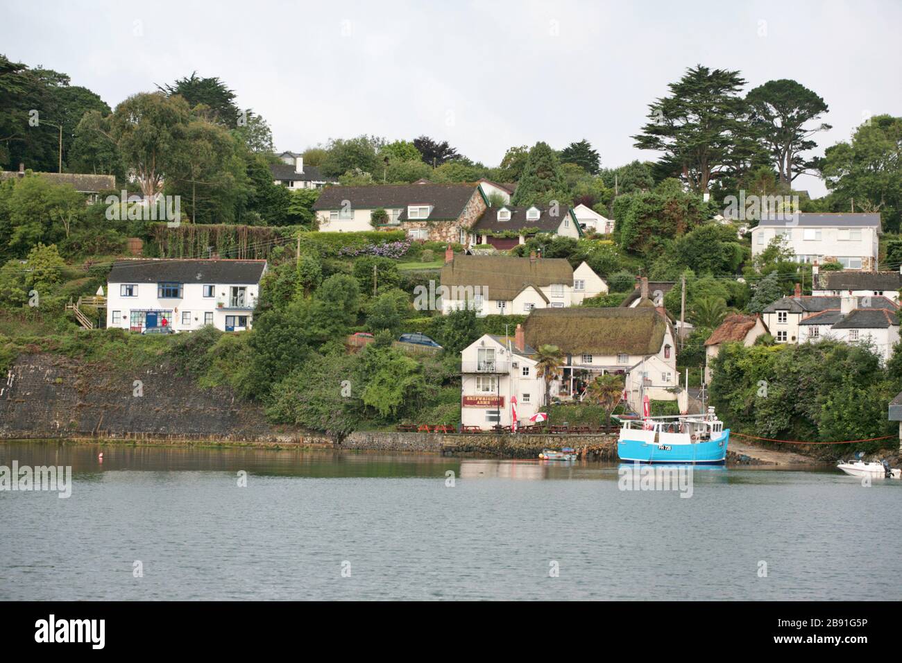 Helford Village and the Shipwrights' Arms at high tide: Helford River ...