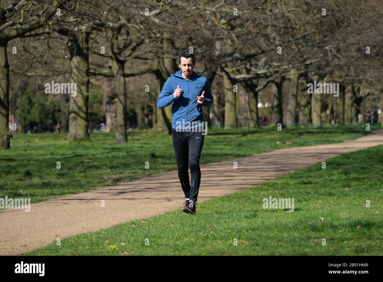 Go out by general bus hi-res stock photography and images - Alamy