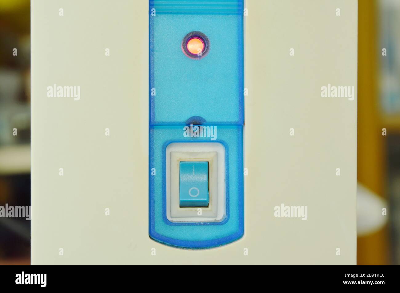 Back button icon hi-res stock photography and images - Alamy