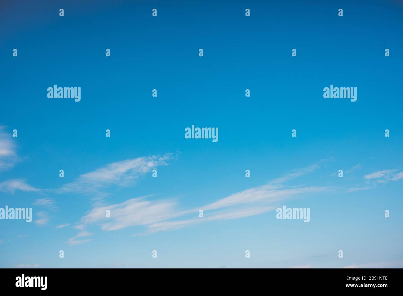 Sky with a gradient hi-res stock photography and images - Alamy
