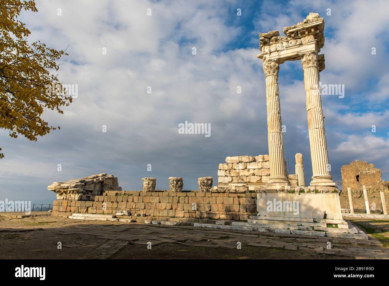 Trajan temple in ancient city of Pergamon in Turkey Stock Photo - Alamy