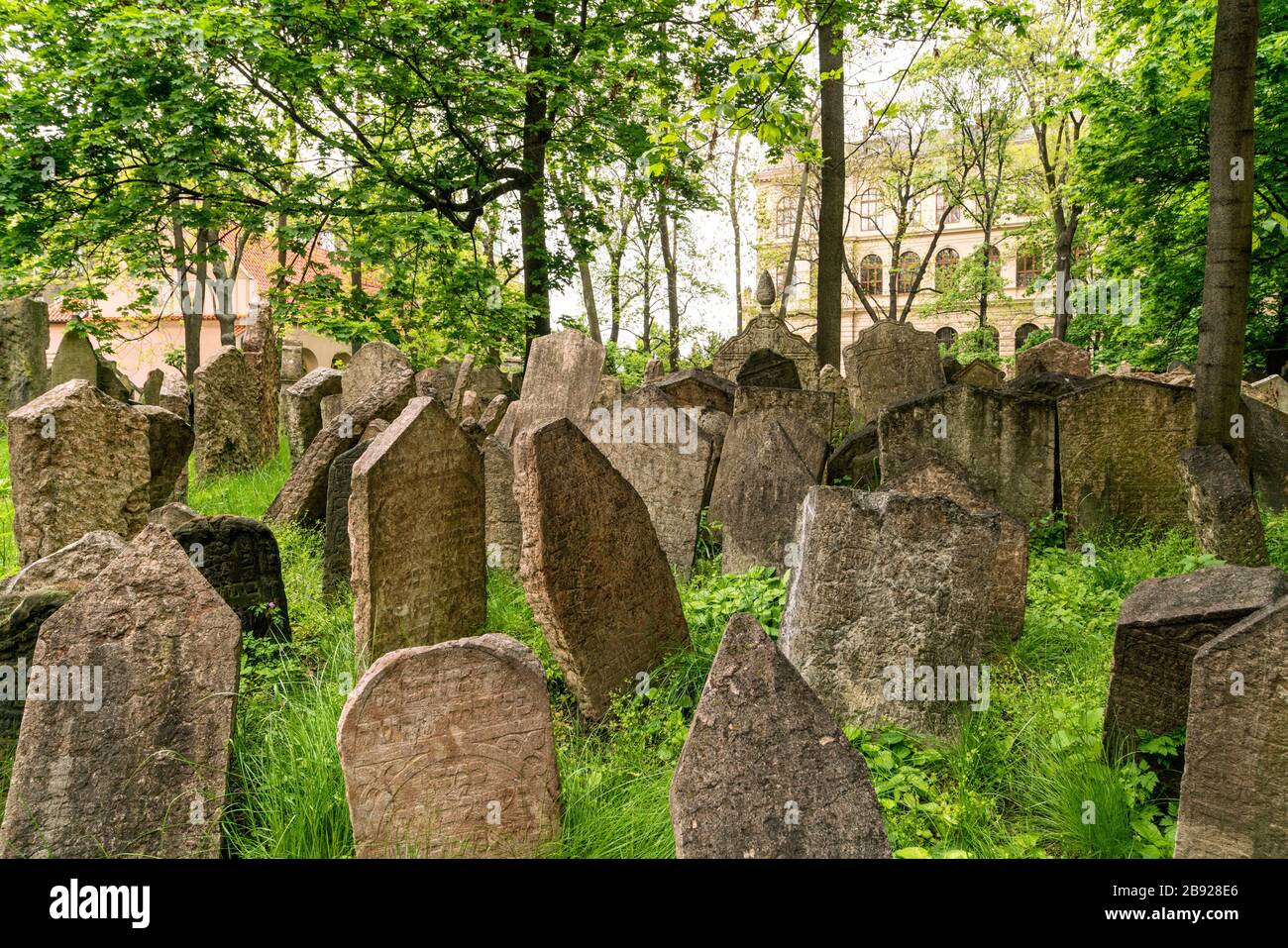 Jewish headstone grave hi-res stock photography and images - Alamy