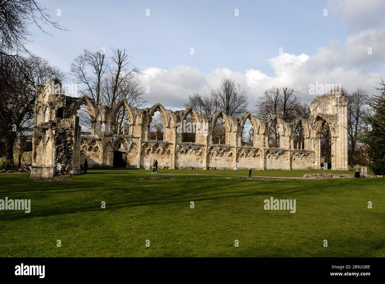 St. Mary's Abbey ruin in the grounds of the Yorkshire Museum and ...