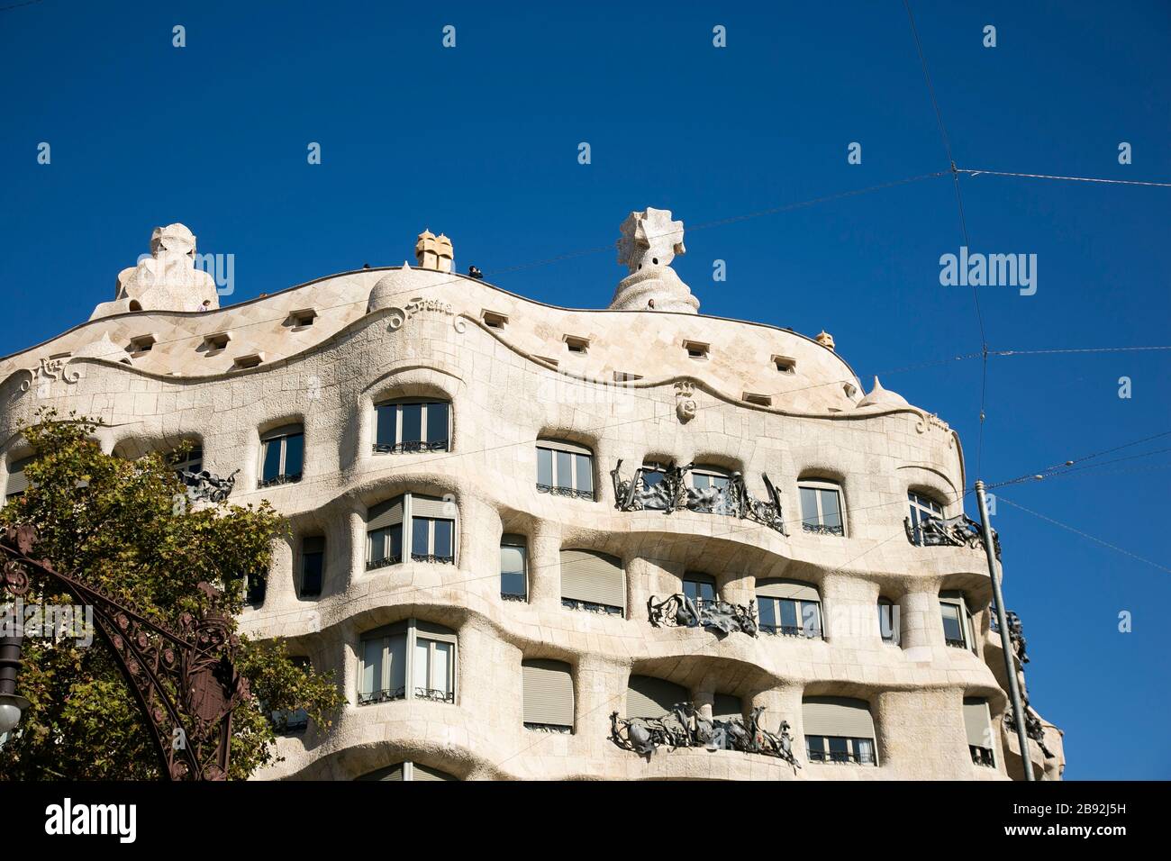 Casa Mila, also called La Pedrera, building design by Antoni Gaudi ...