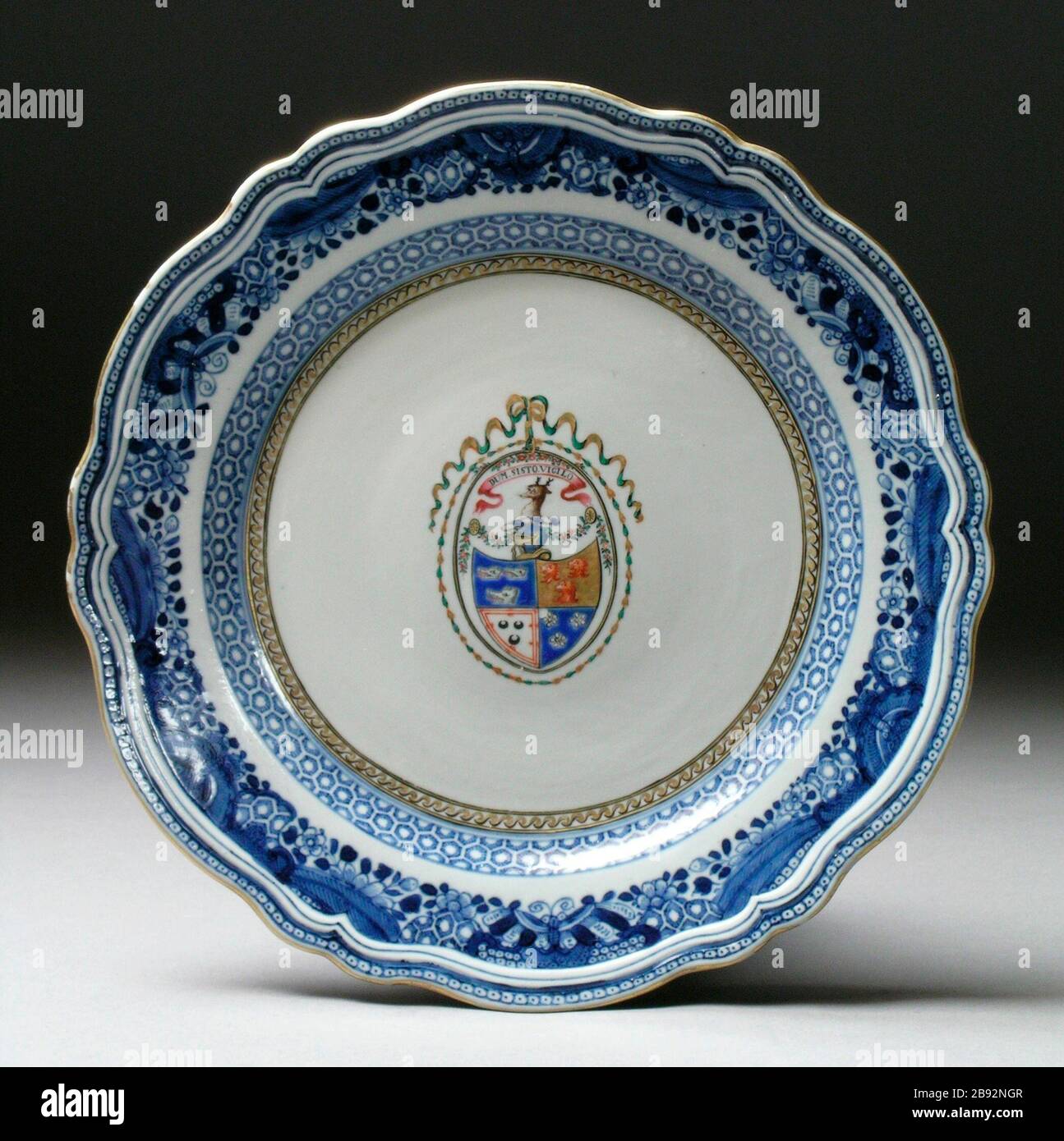 Canton porcelain hi-res stock photography and images - Alamy