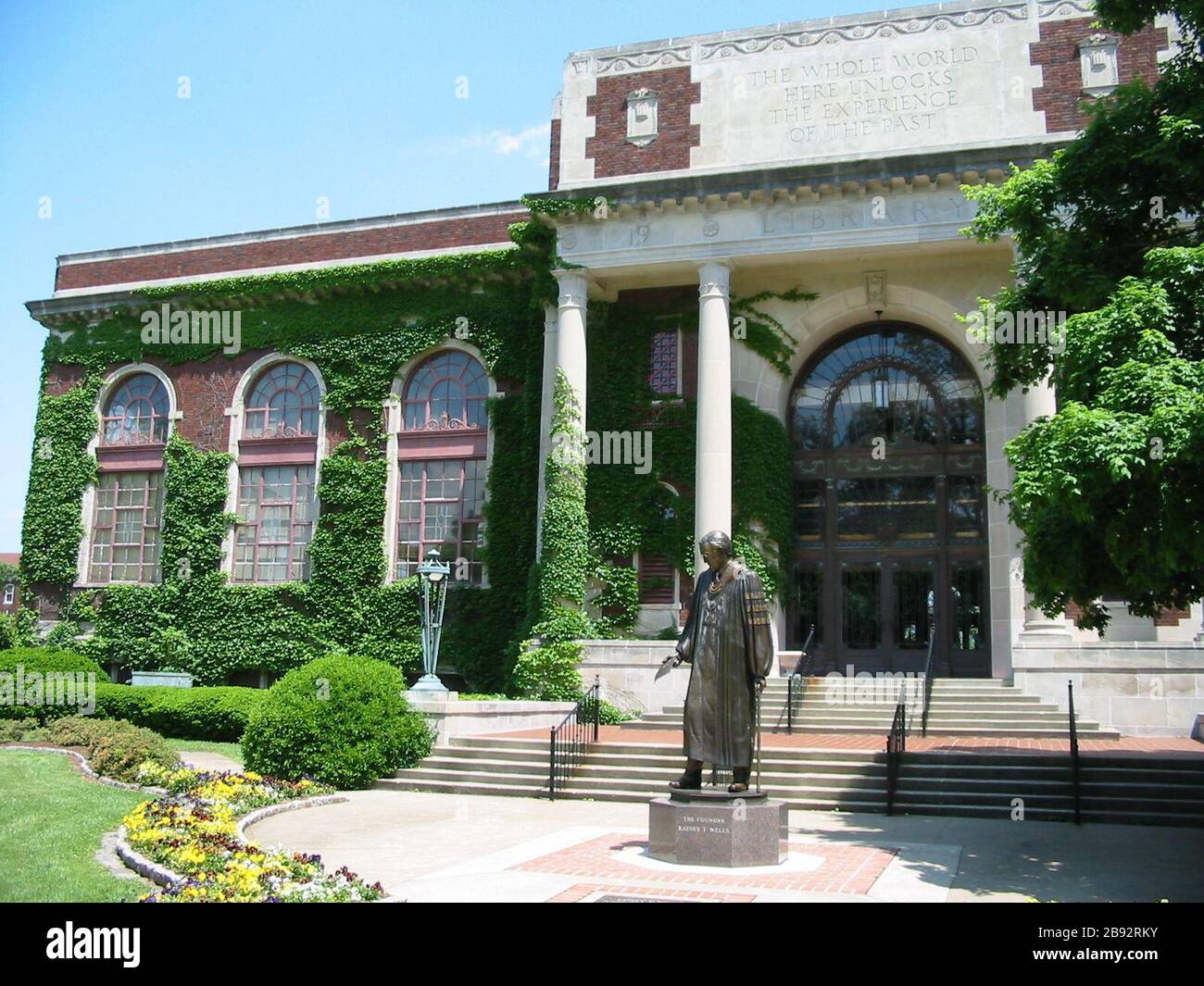 T wells hi-res stock photography and images - Alamy