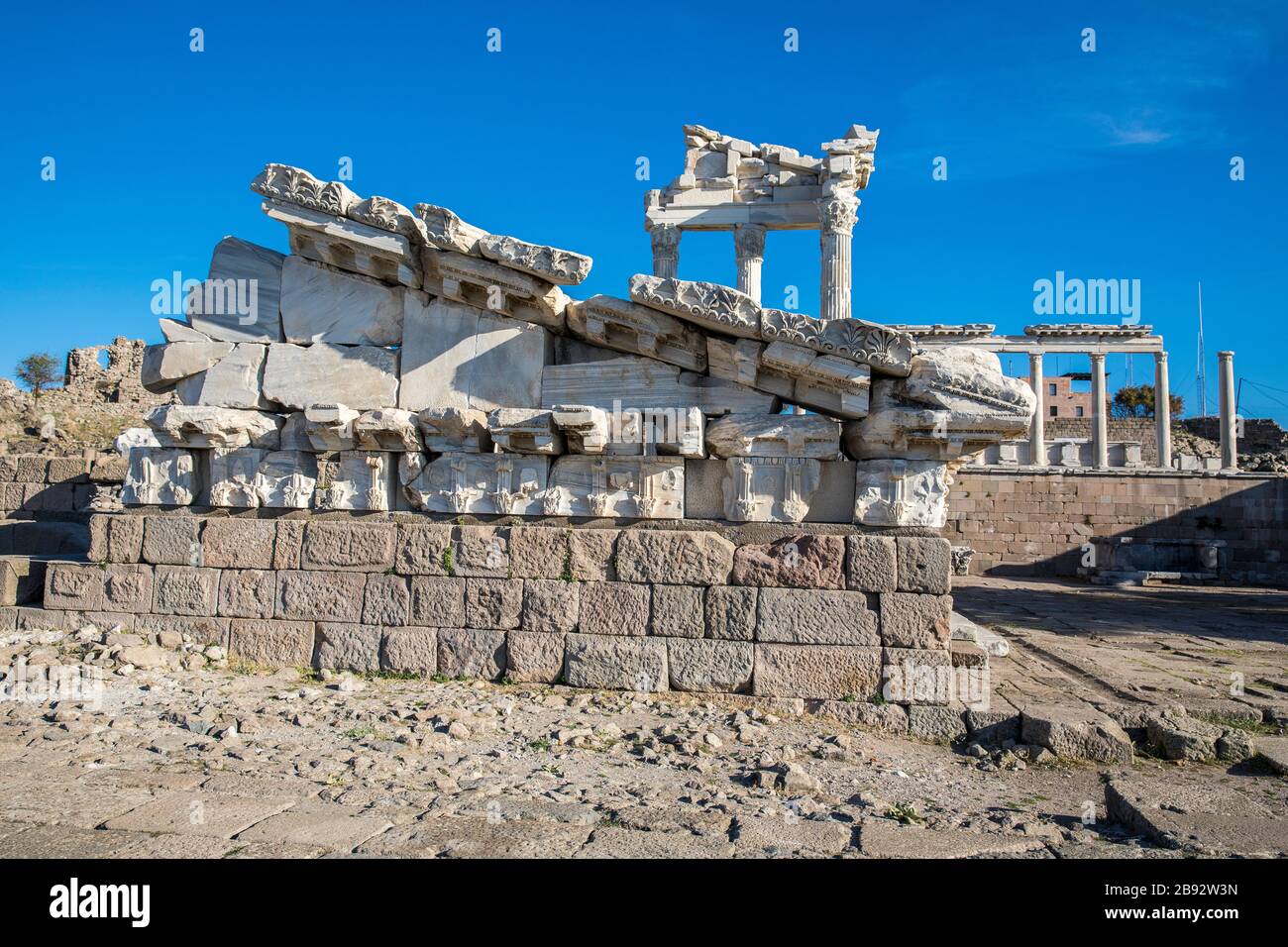 Trajan temple in ancient city of Pergamon in Turkey Stock Photo - Alamy