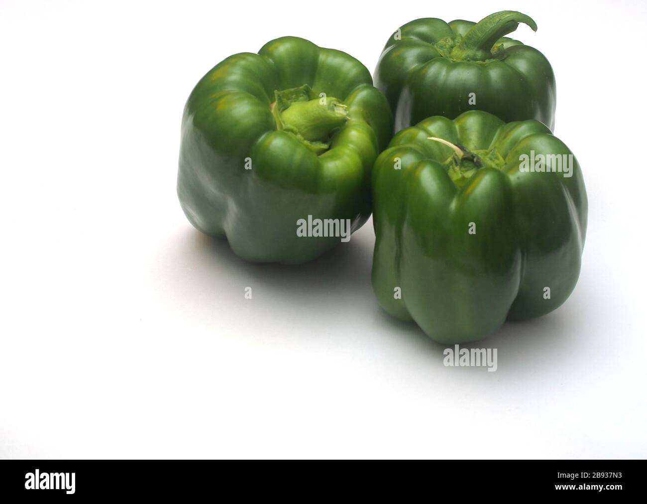 Three green peppers hi-res stock photography and images - Alamy