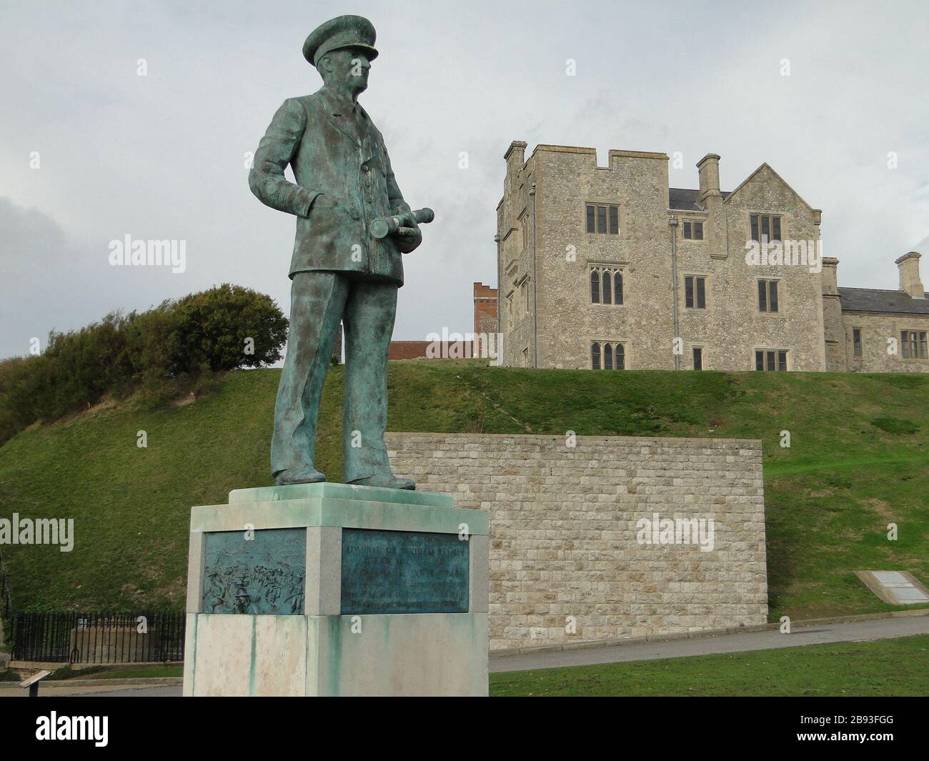Statue Of Sir Bertram In The Grounds Of Dover Castle High Resolution ...
