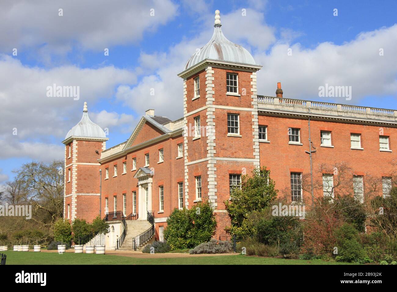 Osterley park hi-res stock photography and images - Alamy