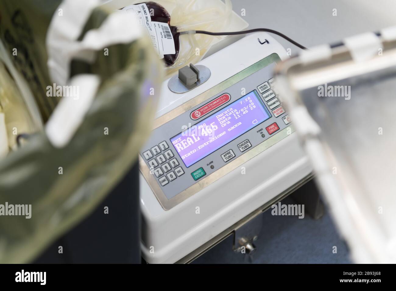 Blood donation monitor and special medical device in mobile blood ...