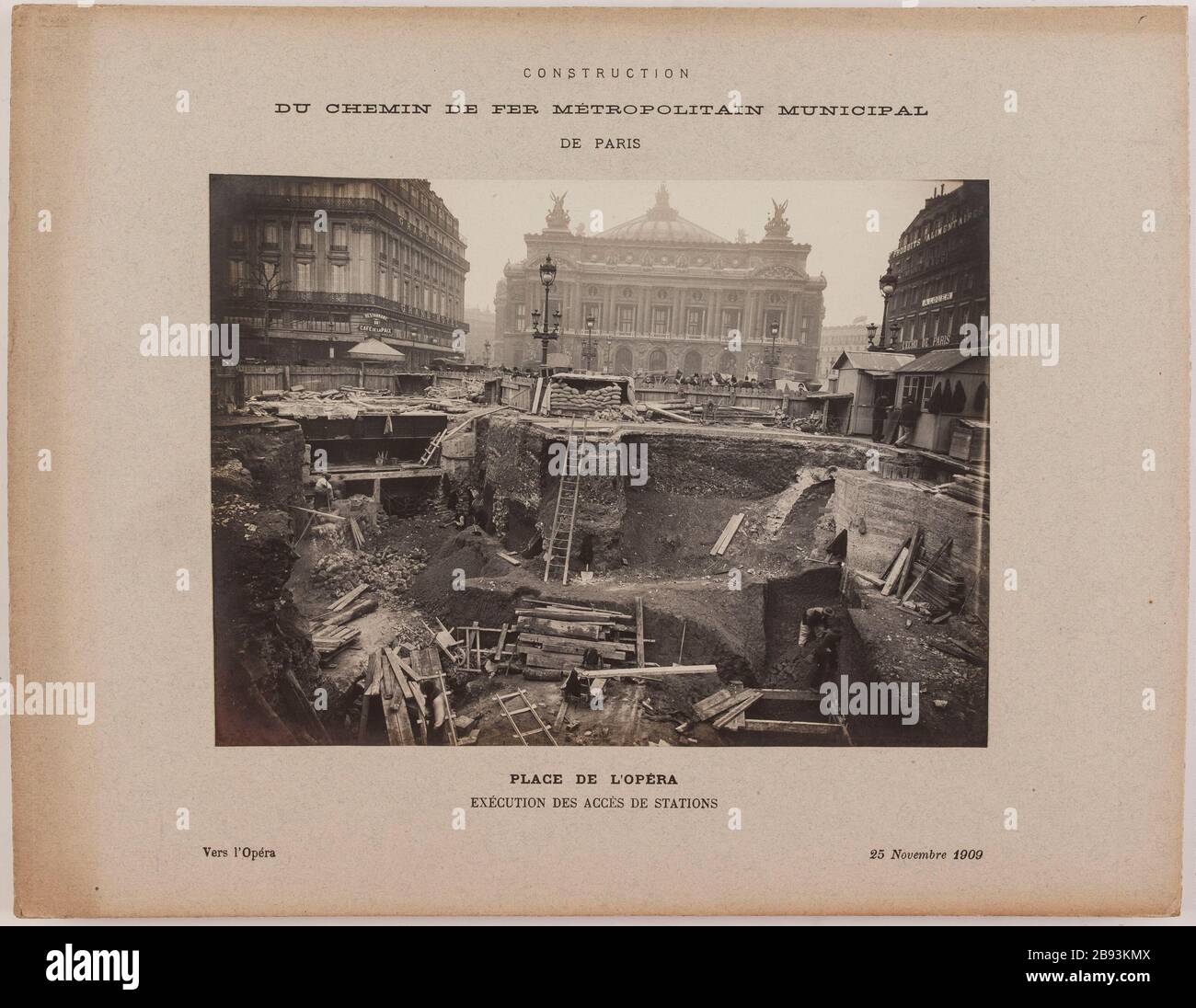 Construction opera metro paris hi-res stock photography and images - Alamy