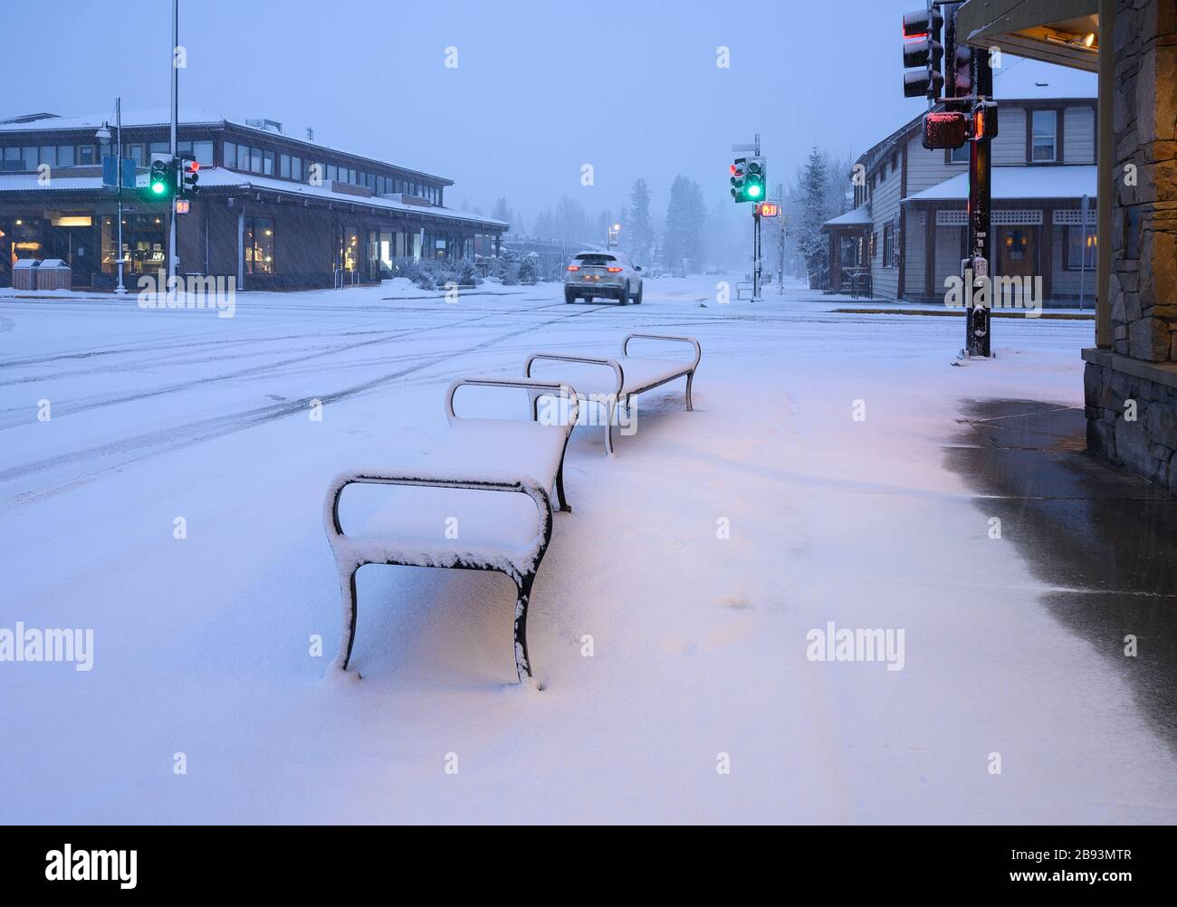 Main street canmore alberta canada hi-res stock photography and images ...
