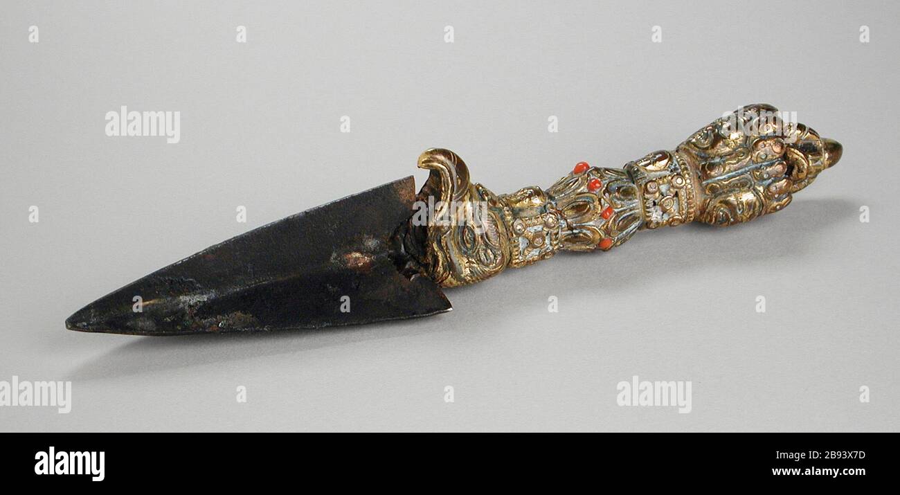 Dagger of copper hi-res stock photography and images - Alamy