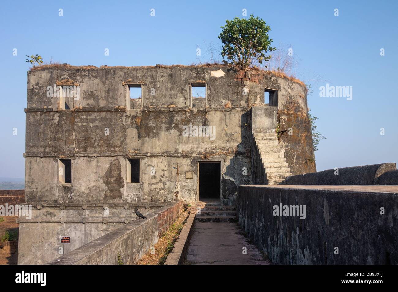 Ruined structures inside Jaigad Fort, Jaigad, Ratnagiri, Maharashtra ...