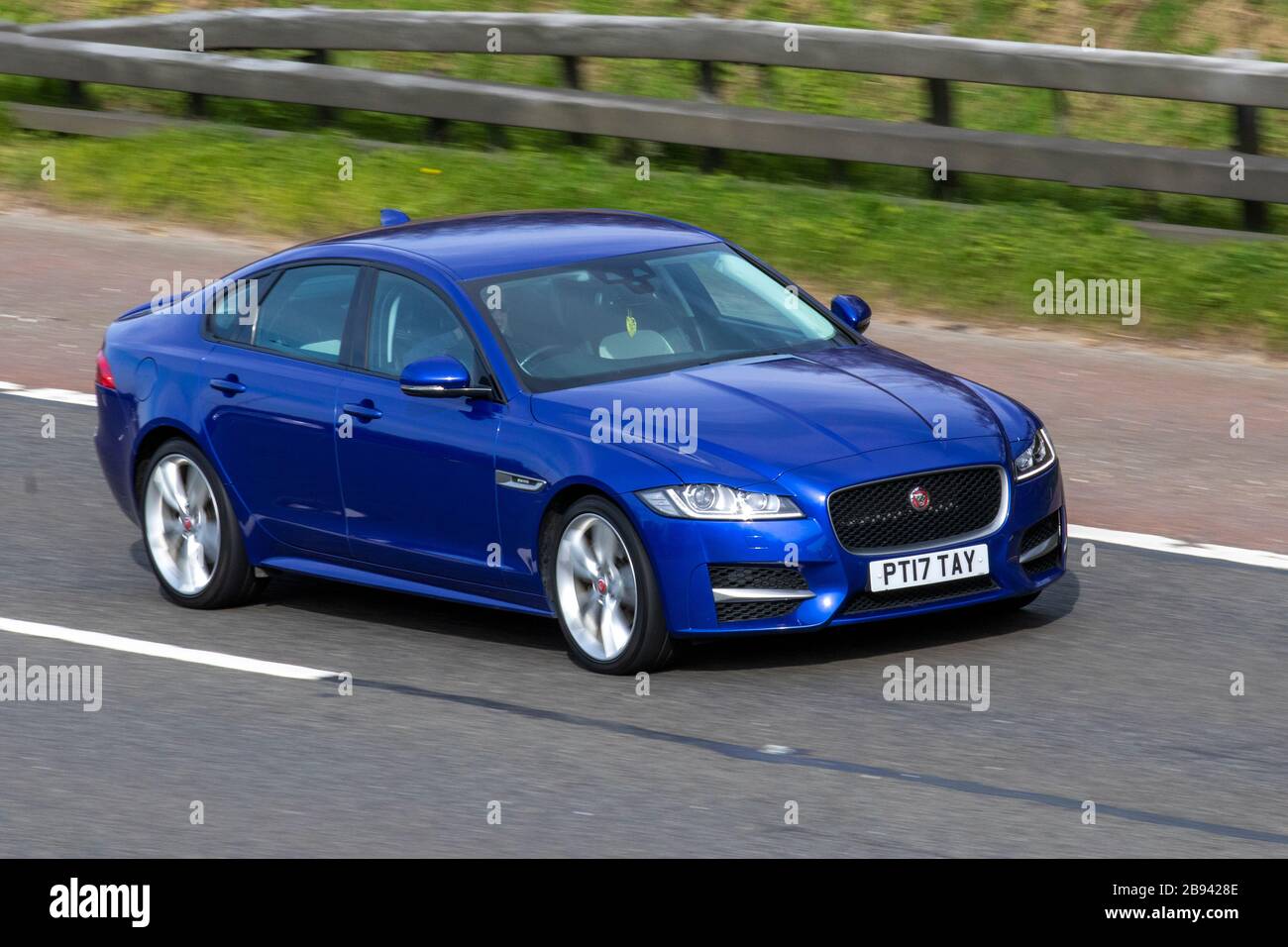 Jaguar xf r sport hi-res stock photography and images - Alamy