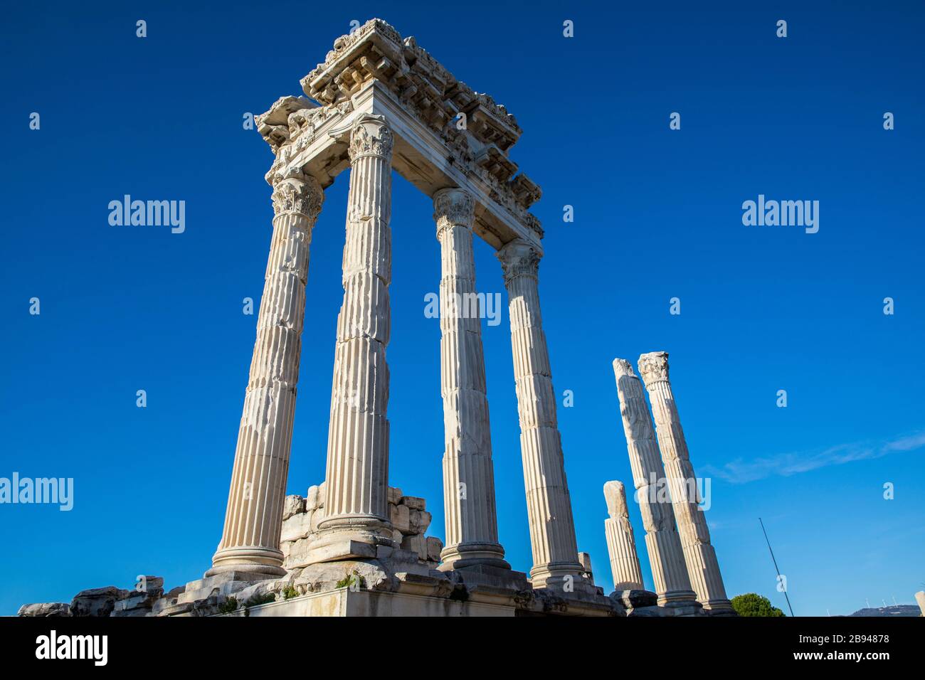 Trajan temple in ancient city of Pergamon in Turkey Stock Photo - Alamy