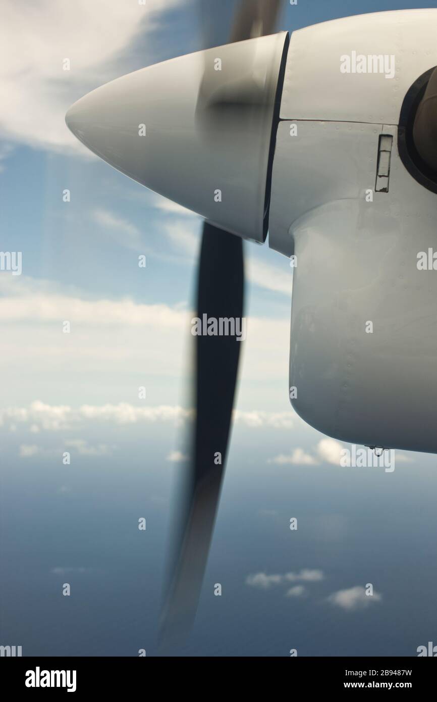 Close-up of an aeroplane's propeller mid-flight Stock Photo - Alamy