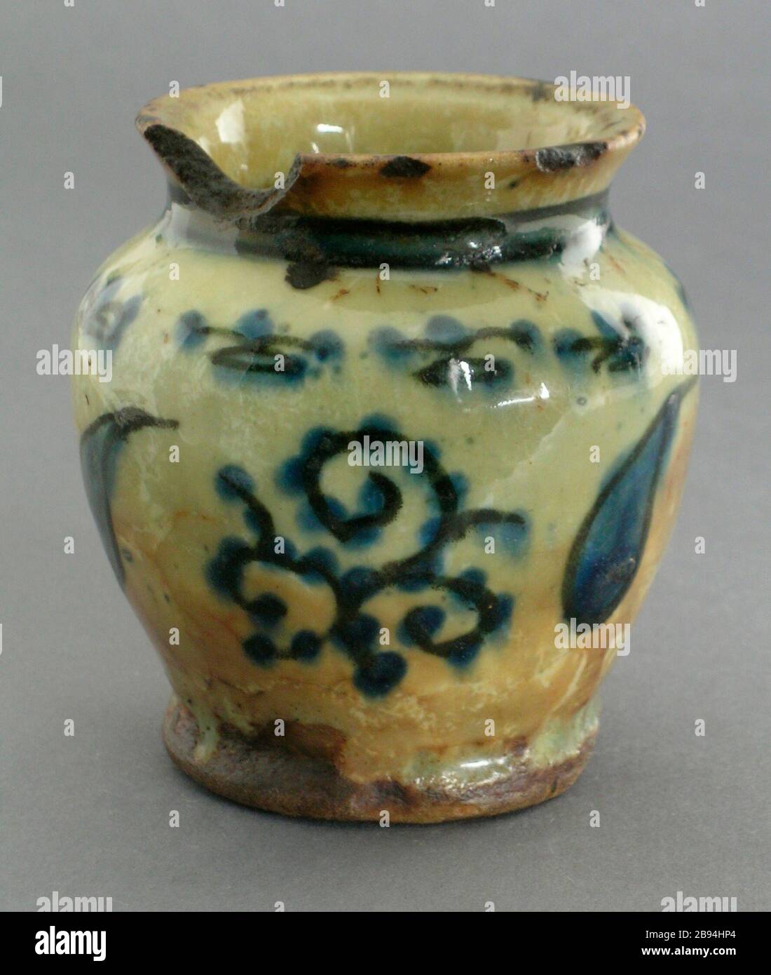 Underglaze painted hi-res stock photography and images - Alamy